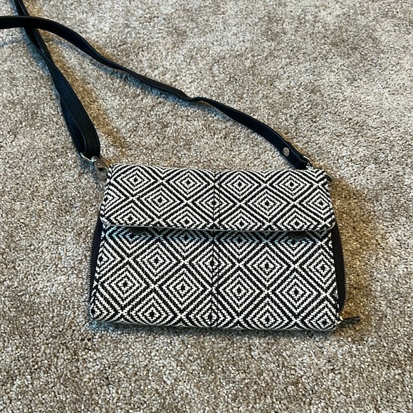 thirty-one | Bags | Thirty One Street Style Graphic Weave Bag New ...